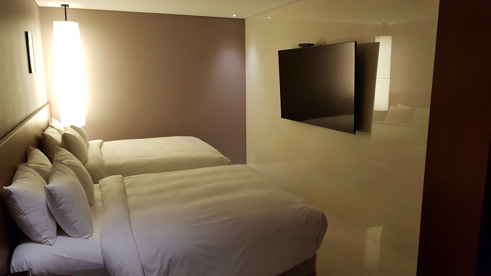 Smart TV with Netflix and other OTT services